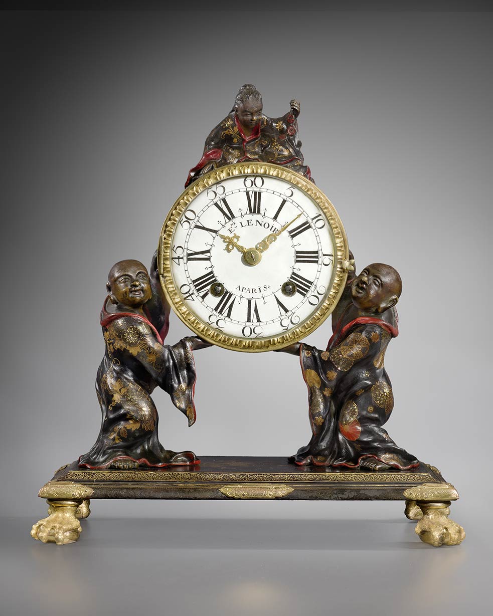 Clocks: A lacquered magot clock by Le Noir - Pascal IZARN